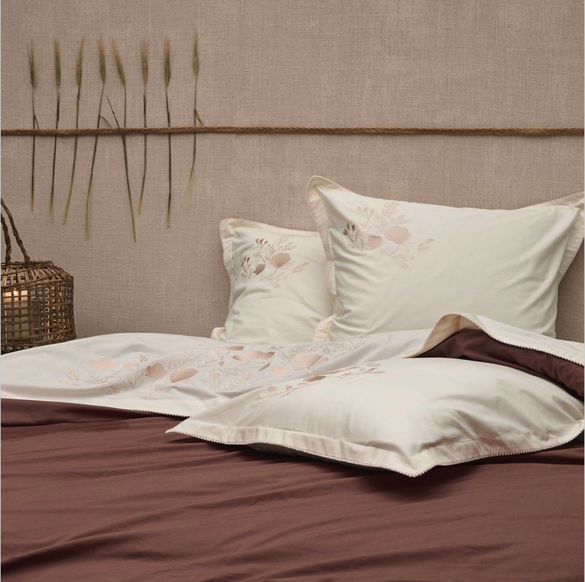 Drap,plat,brodé,Pétales,270x310,Sylvie,Thiriez